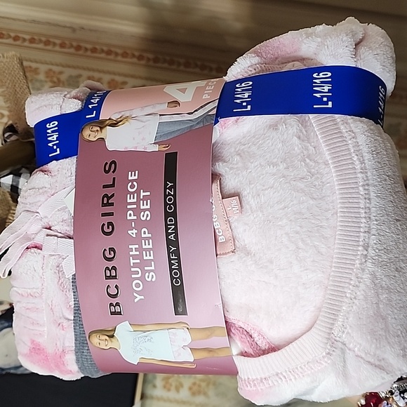 BCBGirls | Pajamas | Bcbg Nwt Large 4 16 Girls 4 Piece Sleep Set Comfy Amd Cozy Pink Unicorn ...